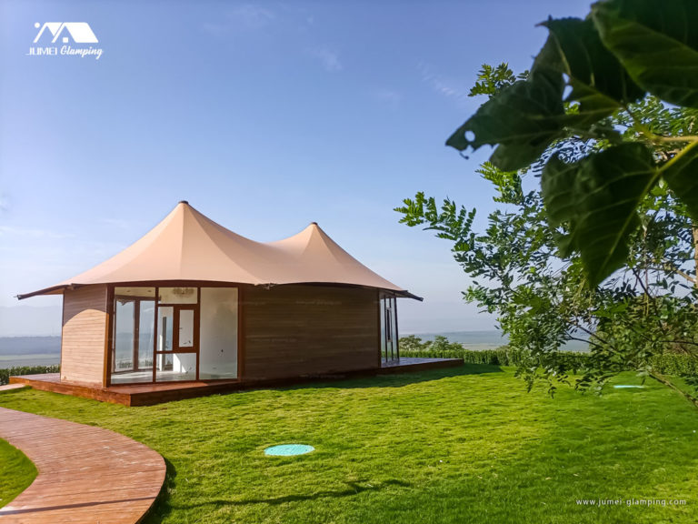 Splendid Safari Lodge Tents & Pupa Glamping Pods in a Large Glamping ...