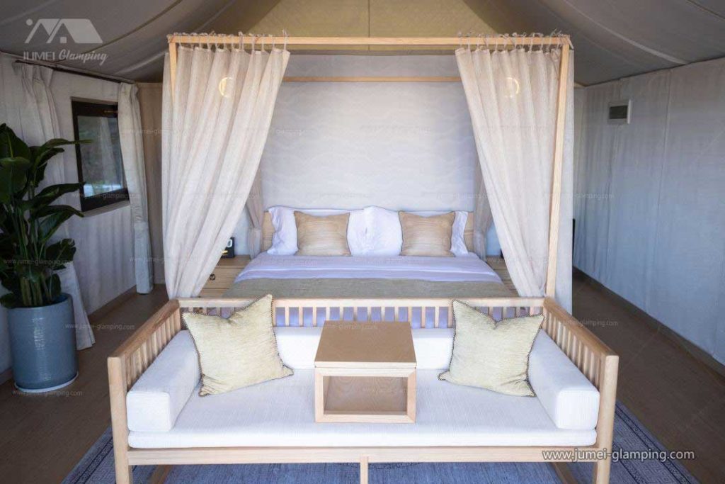 Deluxe Safari tent glamping resort and interior design on the beach ...