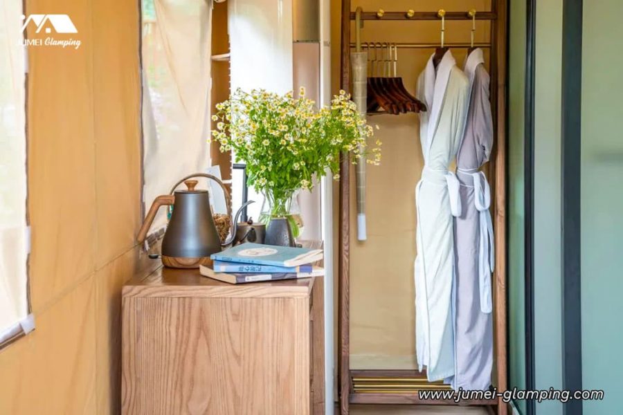 8 Chic Green Safari Tents in a Landscape Gardeng Glamping Resort ...